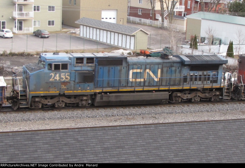 CN 2455 C40-8W LMSX